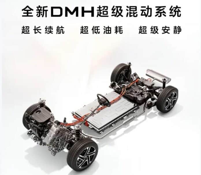 SAIC's Roewe D7 DMH is a new PHEV sedan with 1,400km range