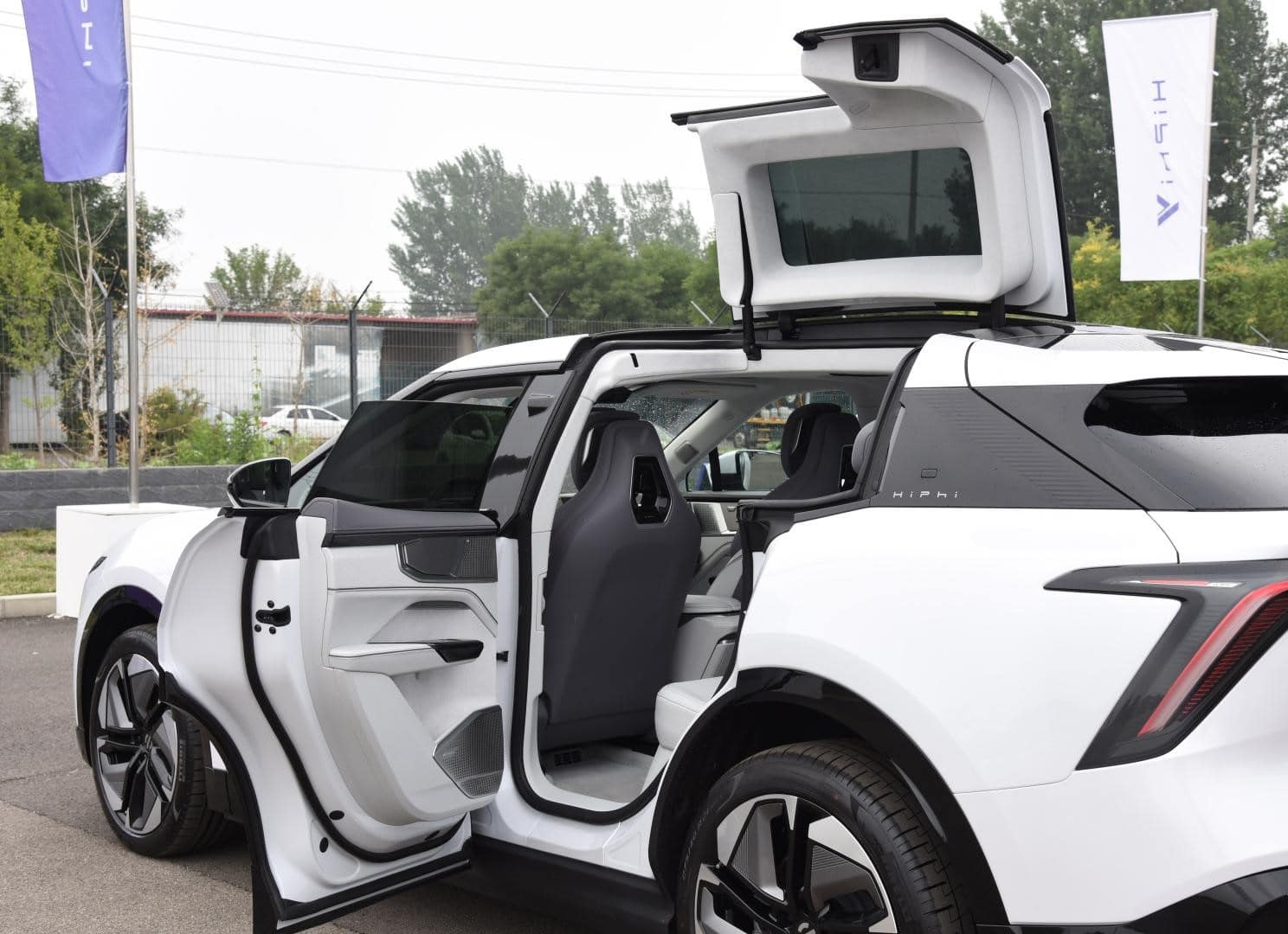 HiPhi Y electric SUV launched, starting at 47,500 USD