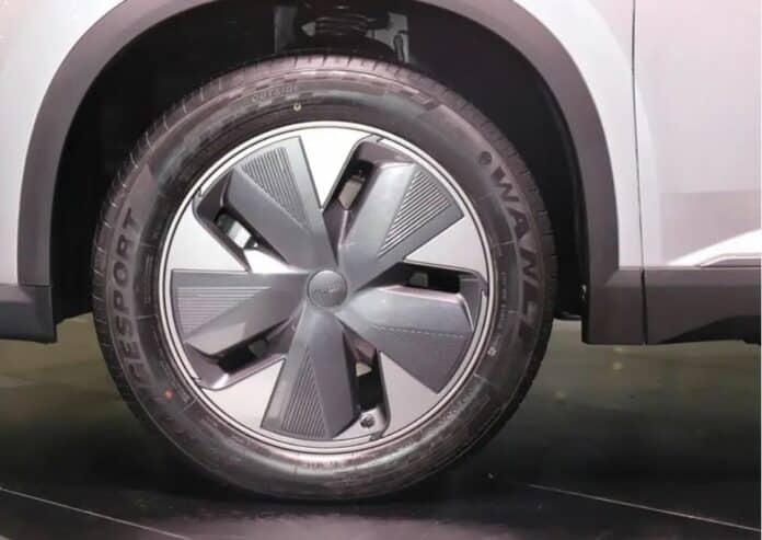 Dongfeng's Aeolus Haohan SUV available in ICE, HEV, & PHEV opens for ...