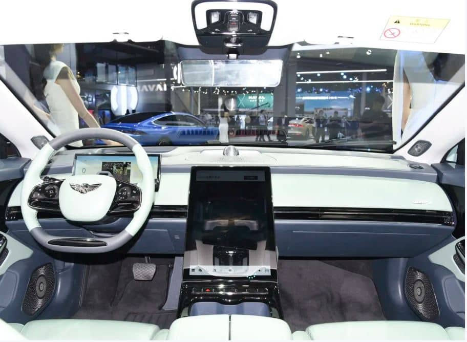 Dayun Yuanhang's all-electric Y6 sedan and H8 SUV with up to 1,020 km ...