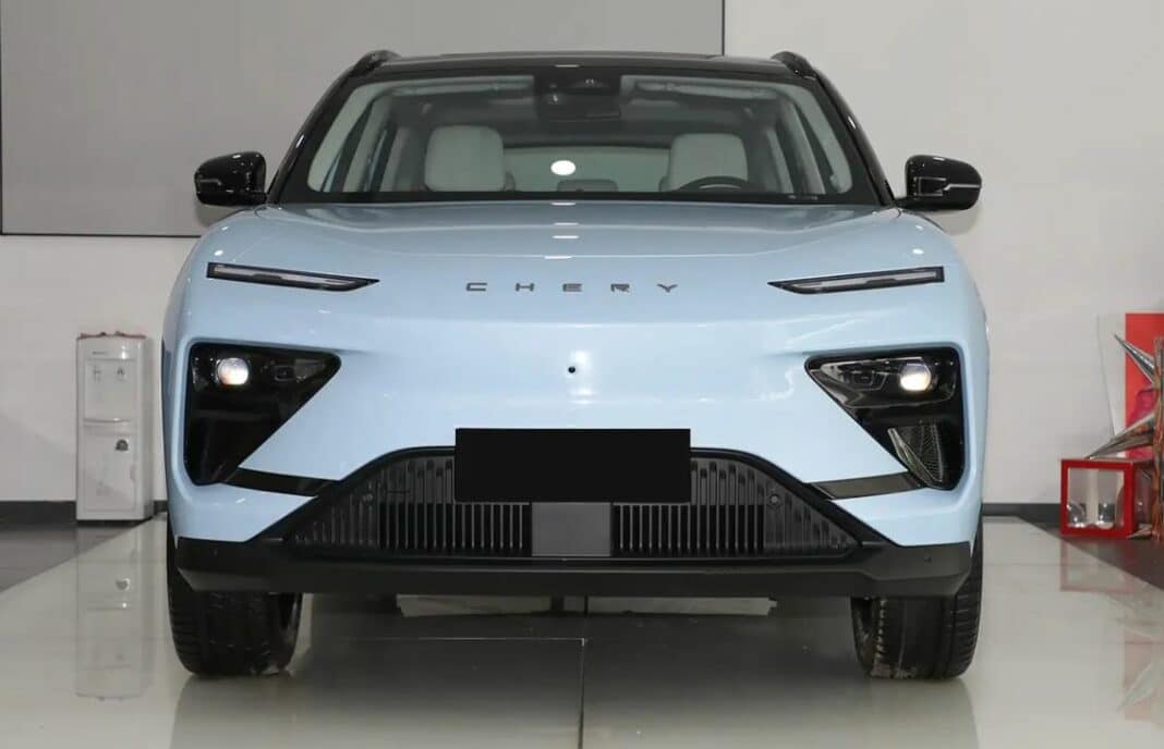 Chery's all-electric eQ7 SUV rolled off production line with 512 km range