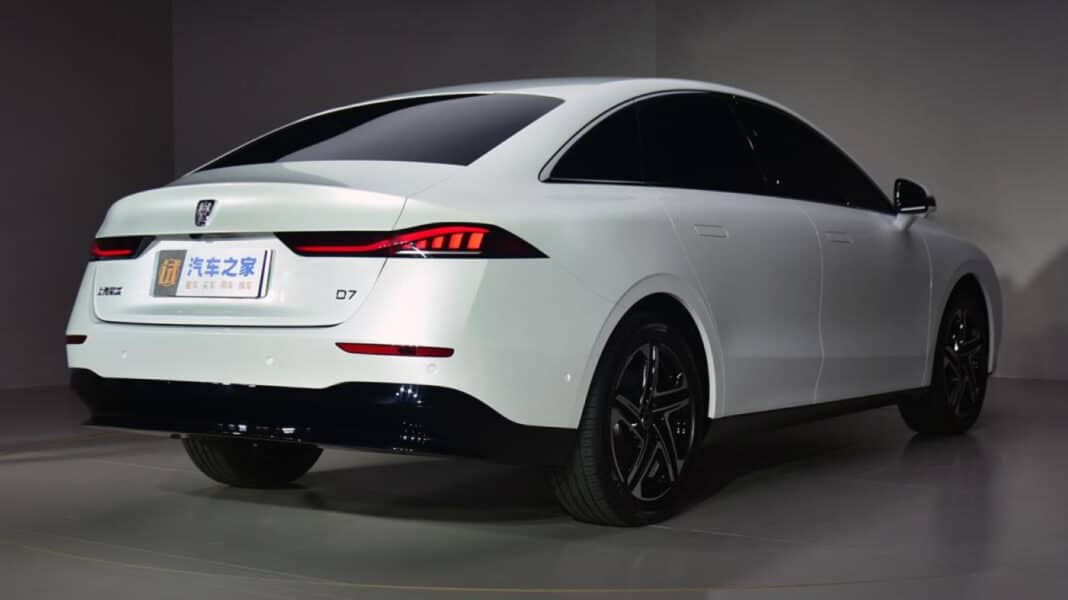 Nio’s clone? SAIC Roewe D7 EV made its official debut with 610-km range ...