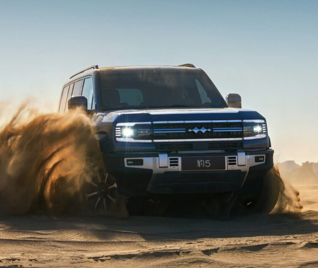 BYD's Fang Cheng Bao Leopard 5 (Bao 5) off-roader starts pre-sale ...