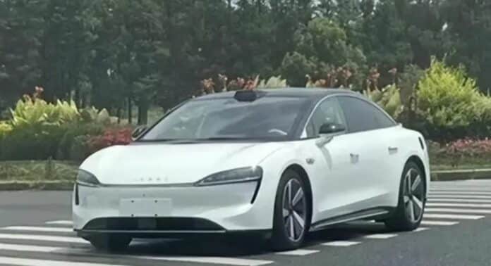 Chery-Huawei's Luxeed all-electric sedan coupe official images unveiled ...