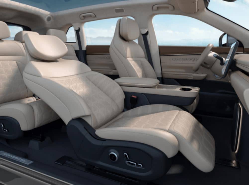 Chery's Exeed Sterra ET all-electric SUV inside unveiled on the 2023 Chengdu Auto Display ...