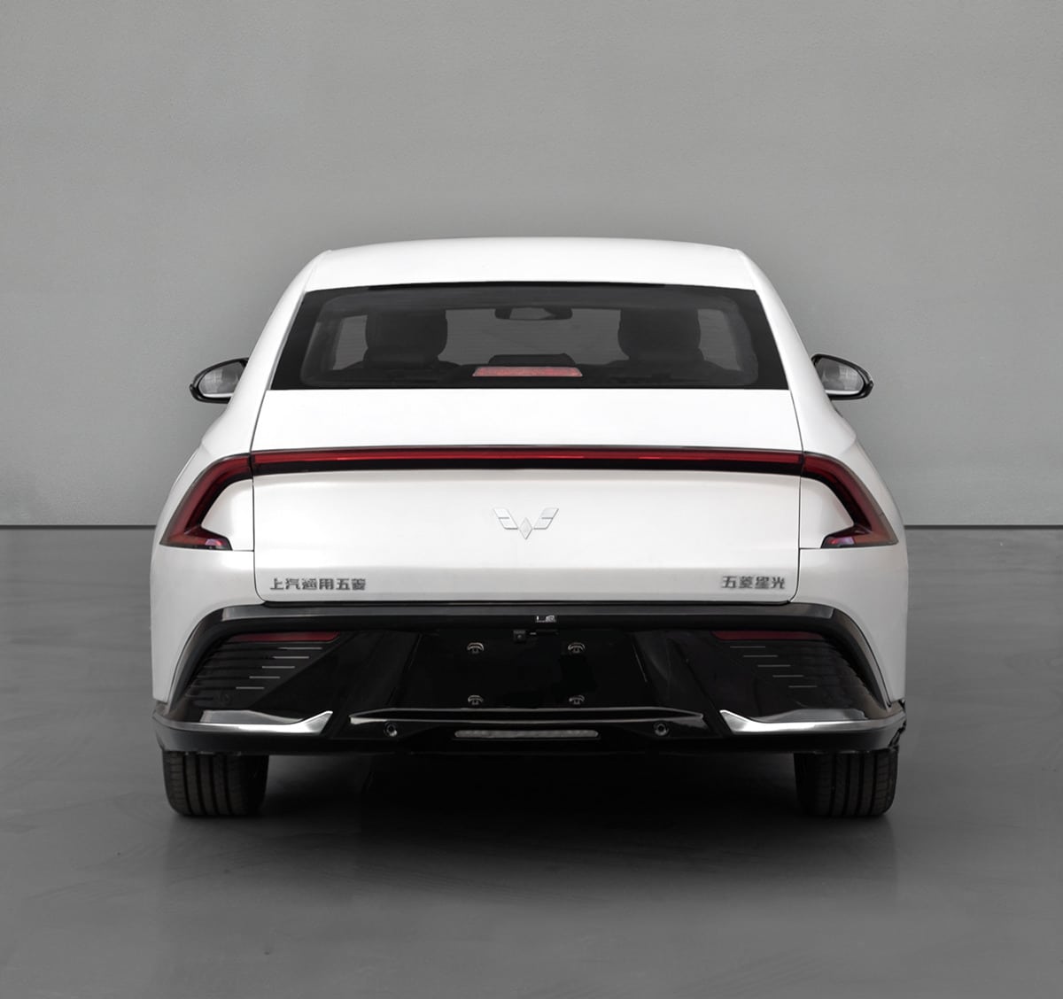 Wuling Starlight is a 4.8m long budget electric sedan with a 100 kW motor