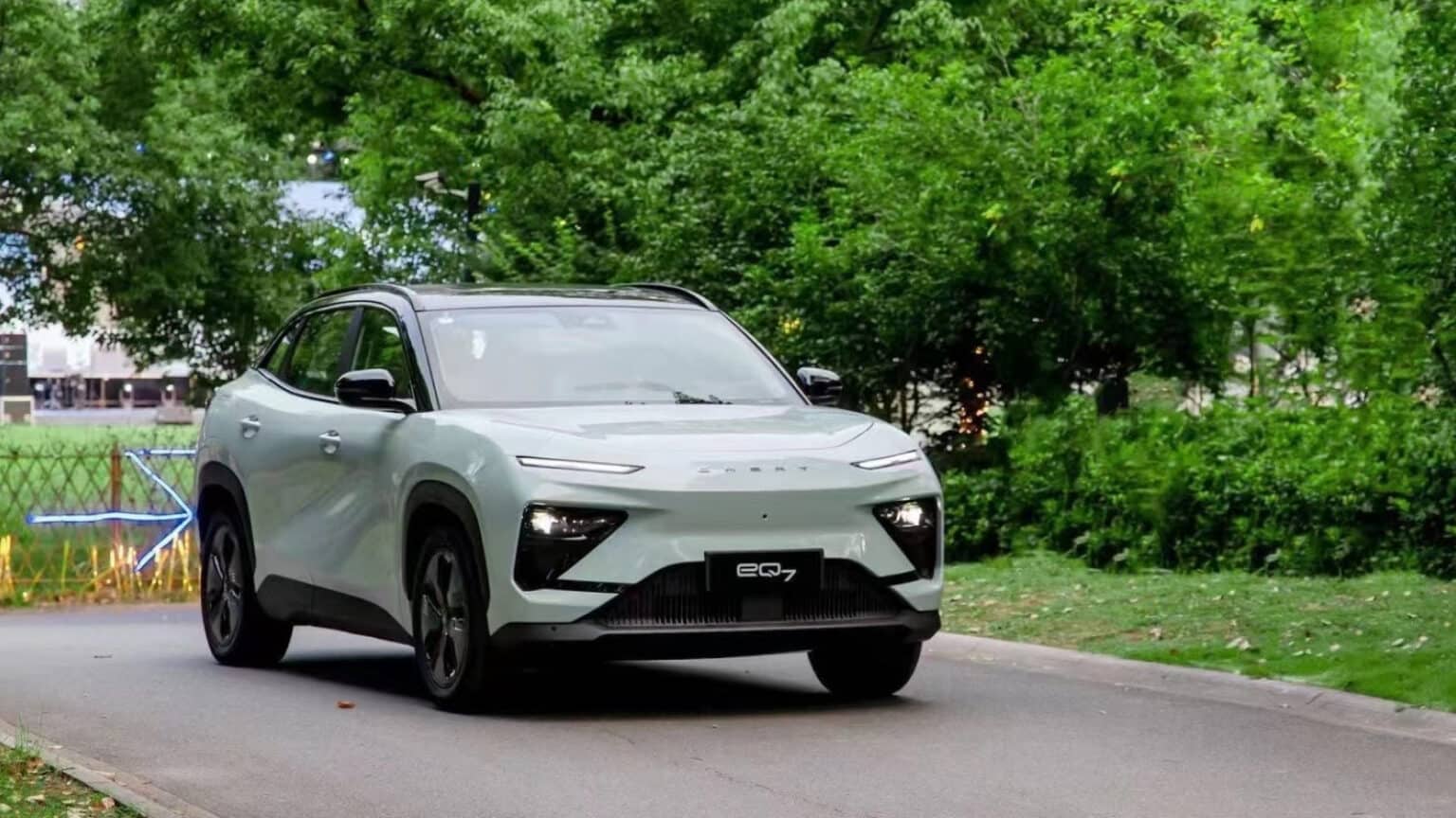 Chery eQ7 EV SUV hit pre-sales in China with 512 km of range. Starts at 20,000 USD
