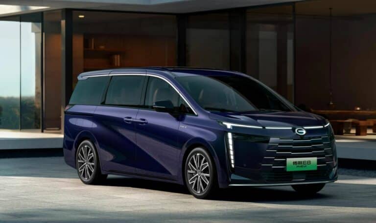 GAC Trumpchi E8 PHEV MPV rendering revealed in China, will launch in Q4 2023