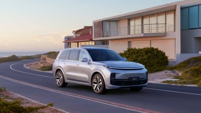 Li Auto L9 Pro EREV SUV launched in China for 59,860 USD. Price sliced 6.5%