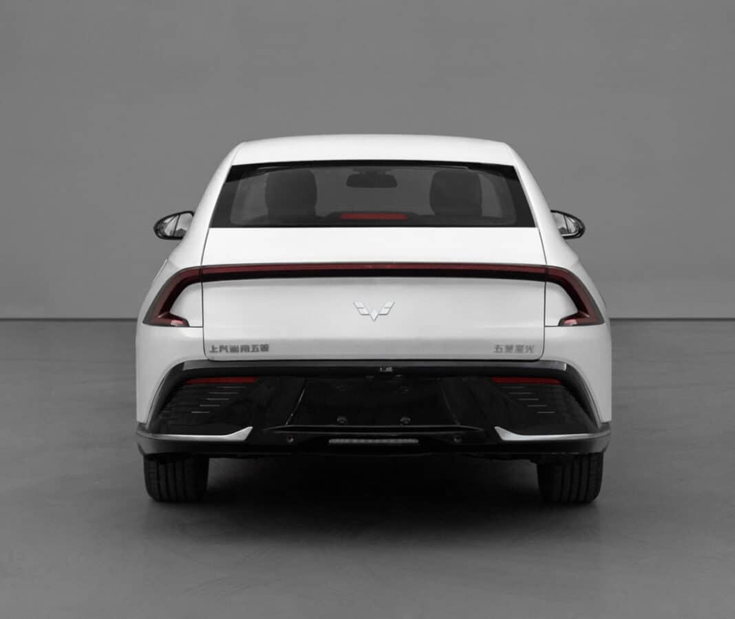 Wuling Starlight is a 4.8m long budget electric sedan with a 100 kW motor