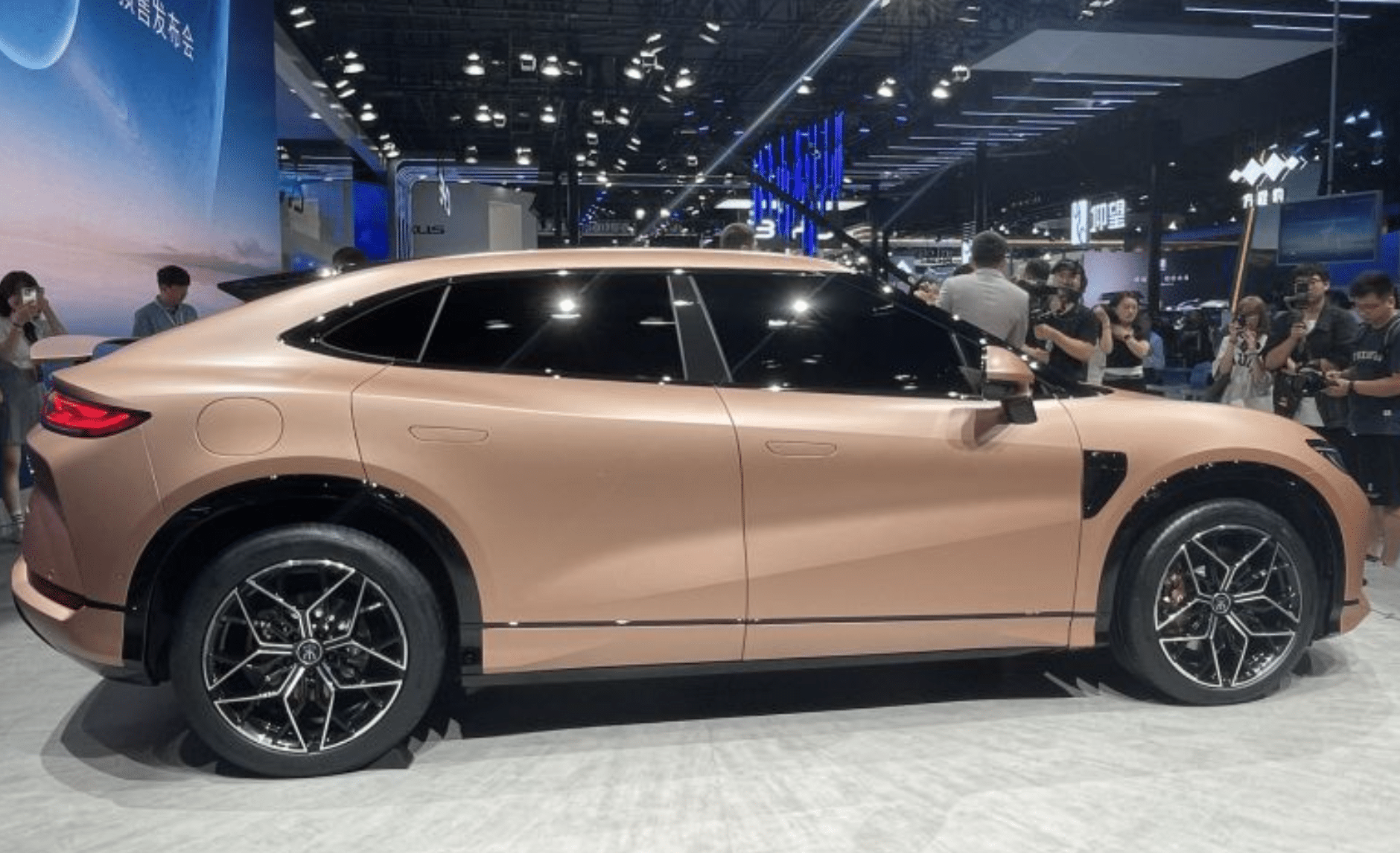 BYD Song L makes a debut, market entry expected this year