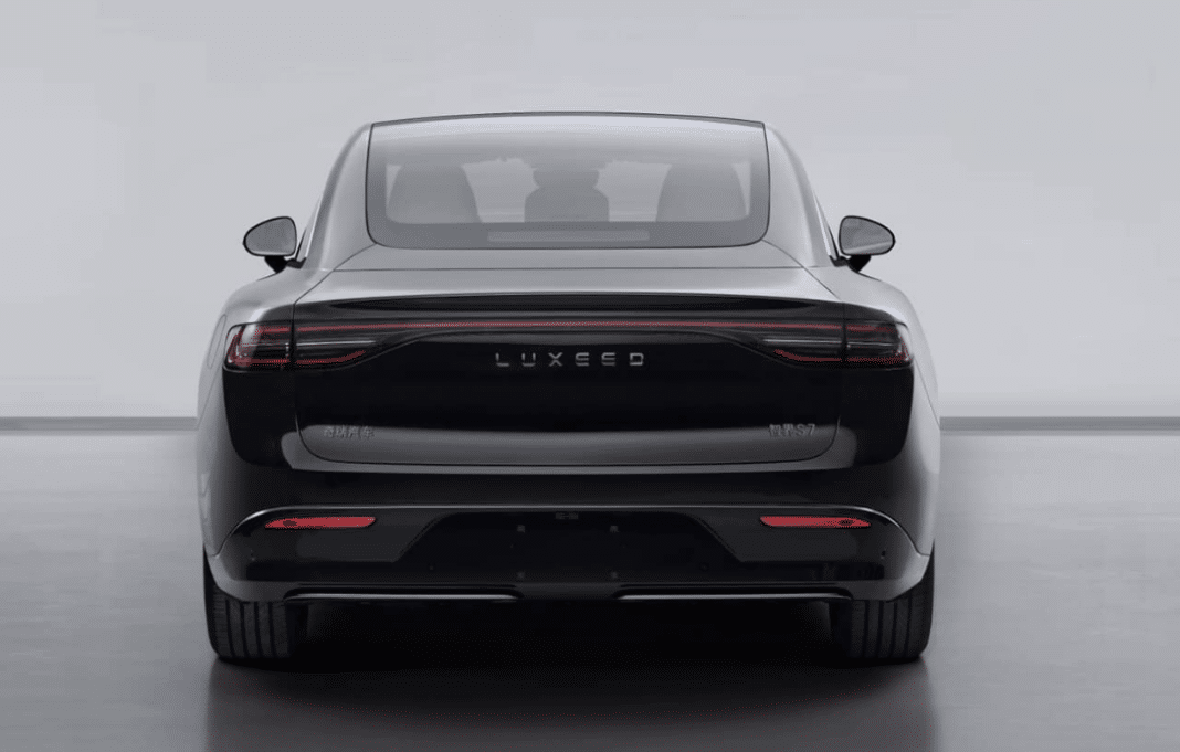 Chery and Huawei developed Luxeed S7 to start deliveries at Guangzhou ...