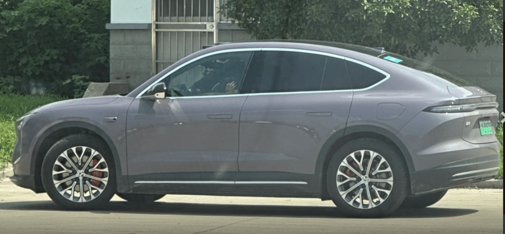 The new Nio EC6 deliveries to start in September, and more spy shots leaked