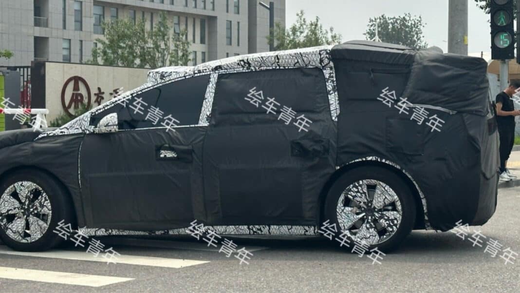 All-new Li Auto S01 was spotted in China. It’s smaller than Li Auto Mega