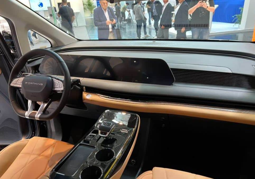 Dongfeng Forthing U-Tour V9 MPV unveiled at IAA Mobility in Munich, available in ICE and PHEV