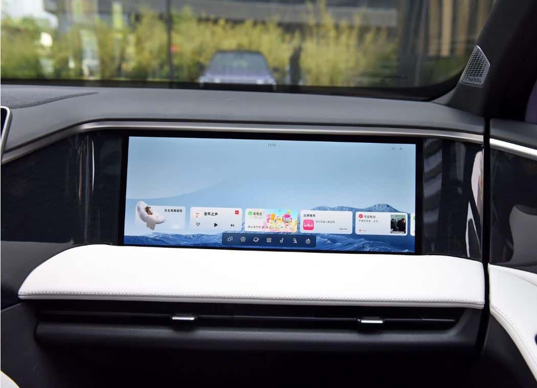 Geely Galaxy L7 Phantom Edition SUV launched with 1,370 km range, priced at 25,500 USD