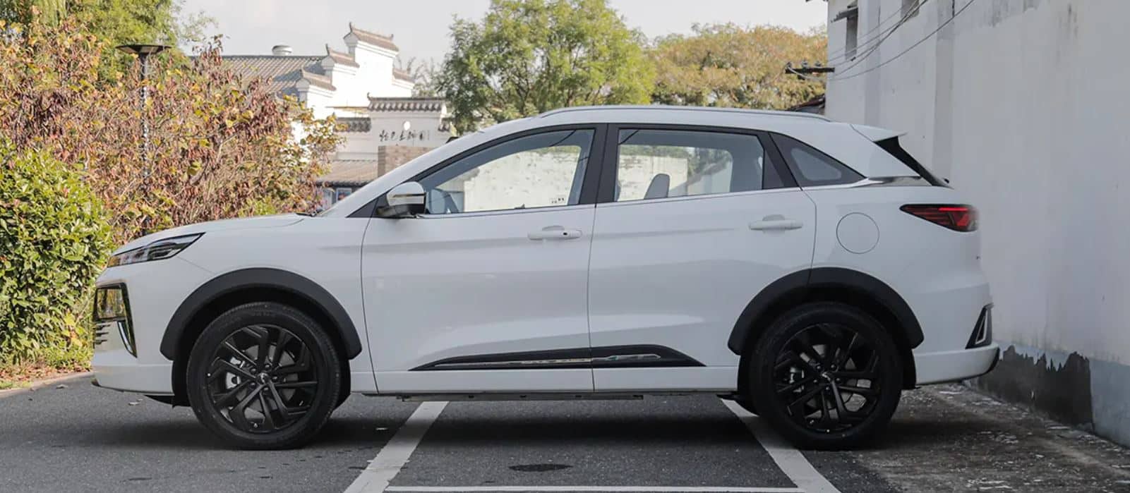 JAC QX PHEV SUV with BYD FinDreams' engine and Huawei HiCar launched ...