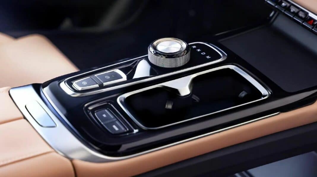 JAC QX PHEV SUV with BYD FinDreams' engine and Huawei HiCar launched ...