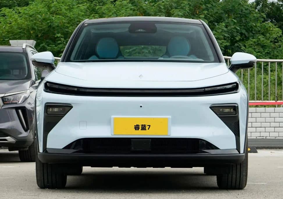 Geely livan 7 EV enters Chinese market