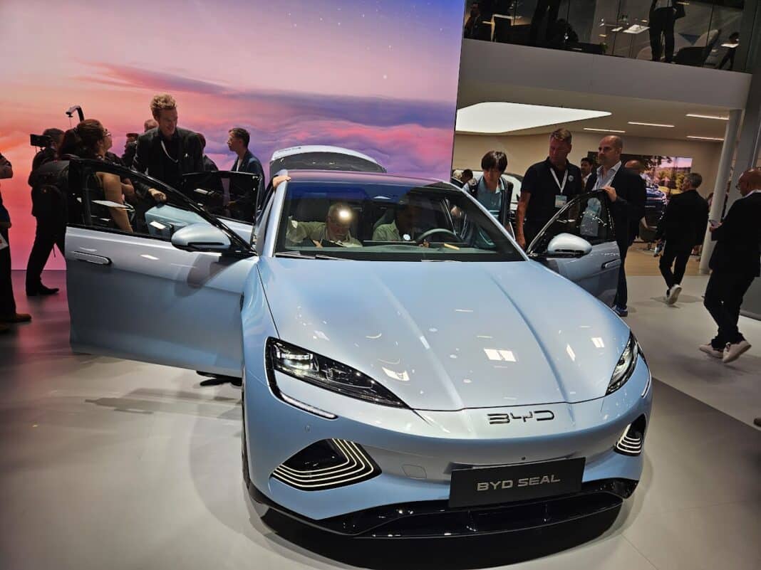 BYD Seal to start deliveries in Europe in November for 44,900 EUR. The ...