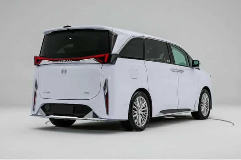 GAC Hycan V09 all-electric MPV starts pre-sale at 43,500 USD with 620 ...