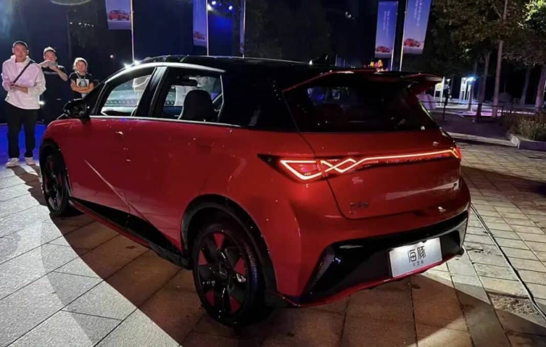 BYD Dolphin Commemorative Edition electric hatchback launched, 420 km ...