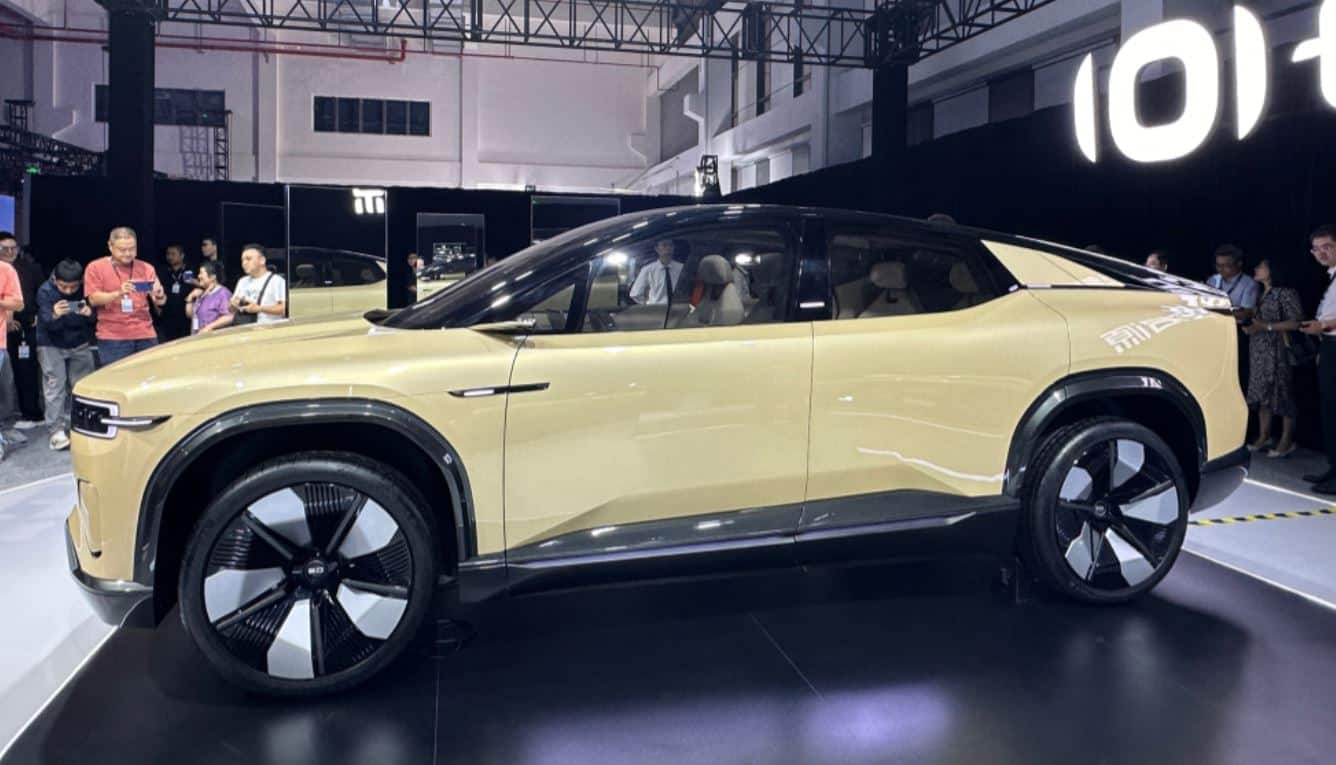 SUV and pickup in one car? Changan Qiyuan CD701 all-electric vehicle unveiled in China