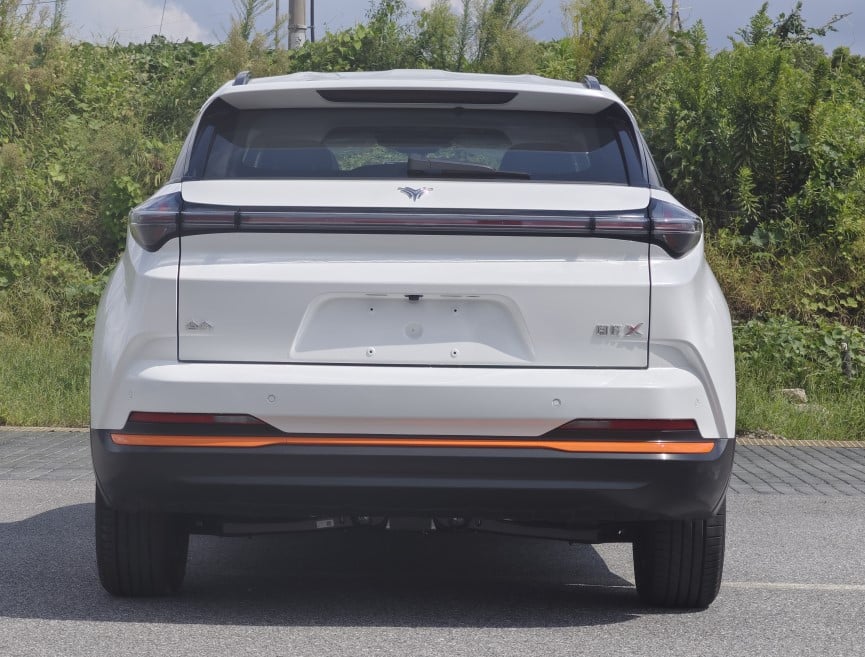 Neta X electric SUV reveals interior as it rolls off the production ...