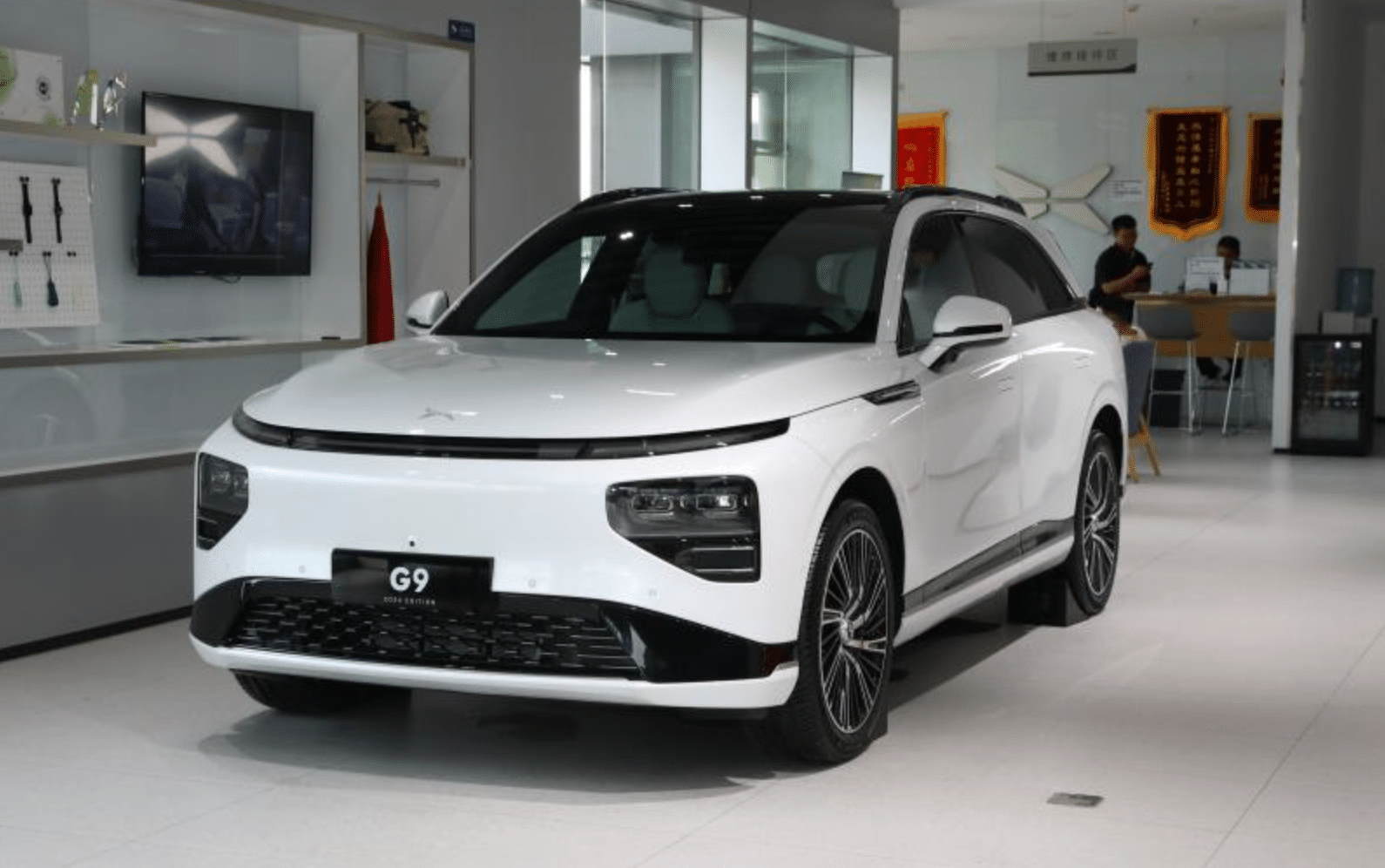 New Xpeng G9 official photos revealed, display cars already in the stores