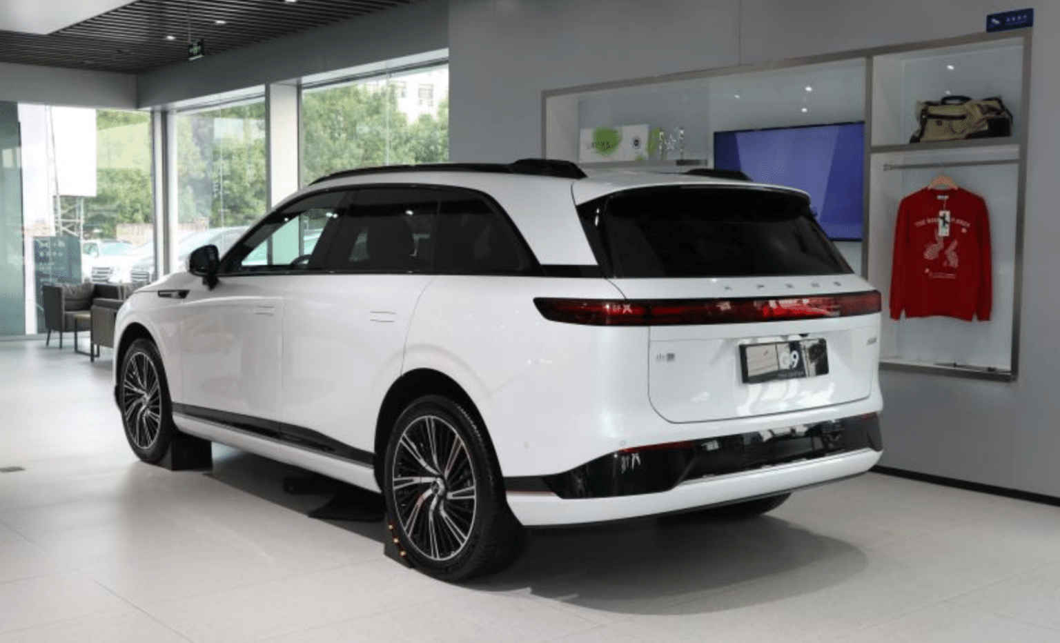 New Xpeng G9 official photos revealed, display cars already in the stores