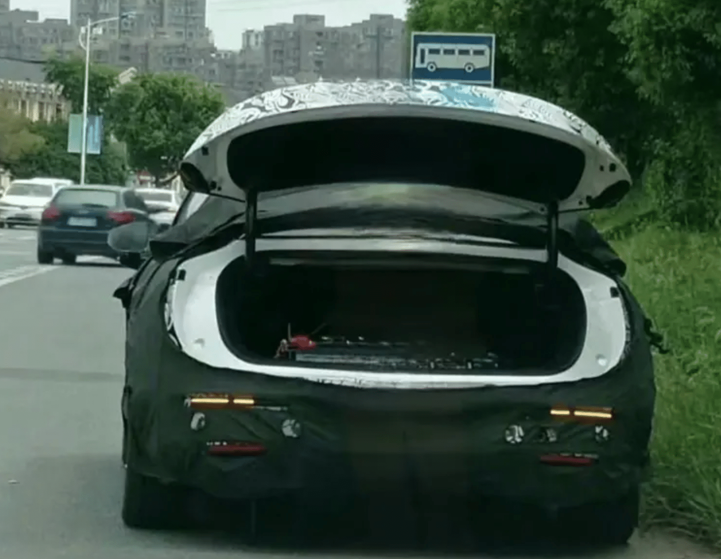 Xiaomi preparing to present its first car model this year, unnamed ...