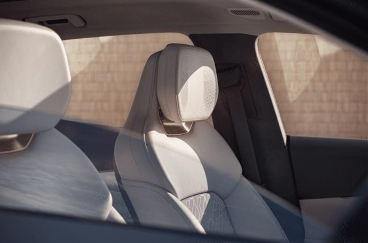 The car with the first Chinese made automotive chip gets over 10,000 ...