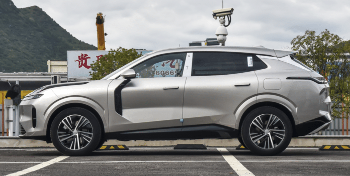 The car with the first Chinese made automotive chip gets over 10,000 ...