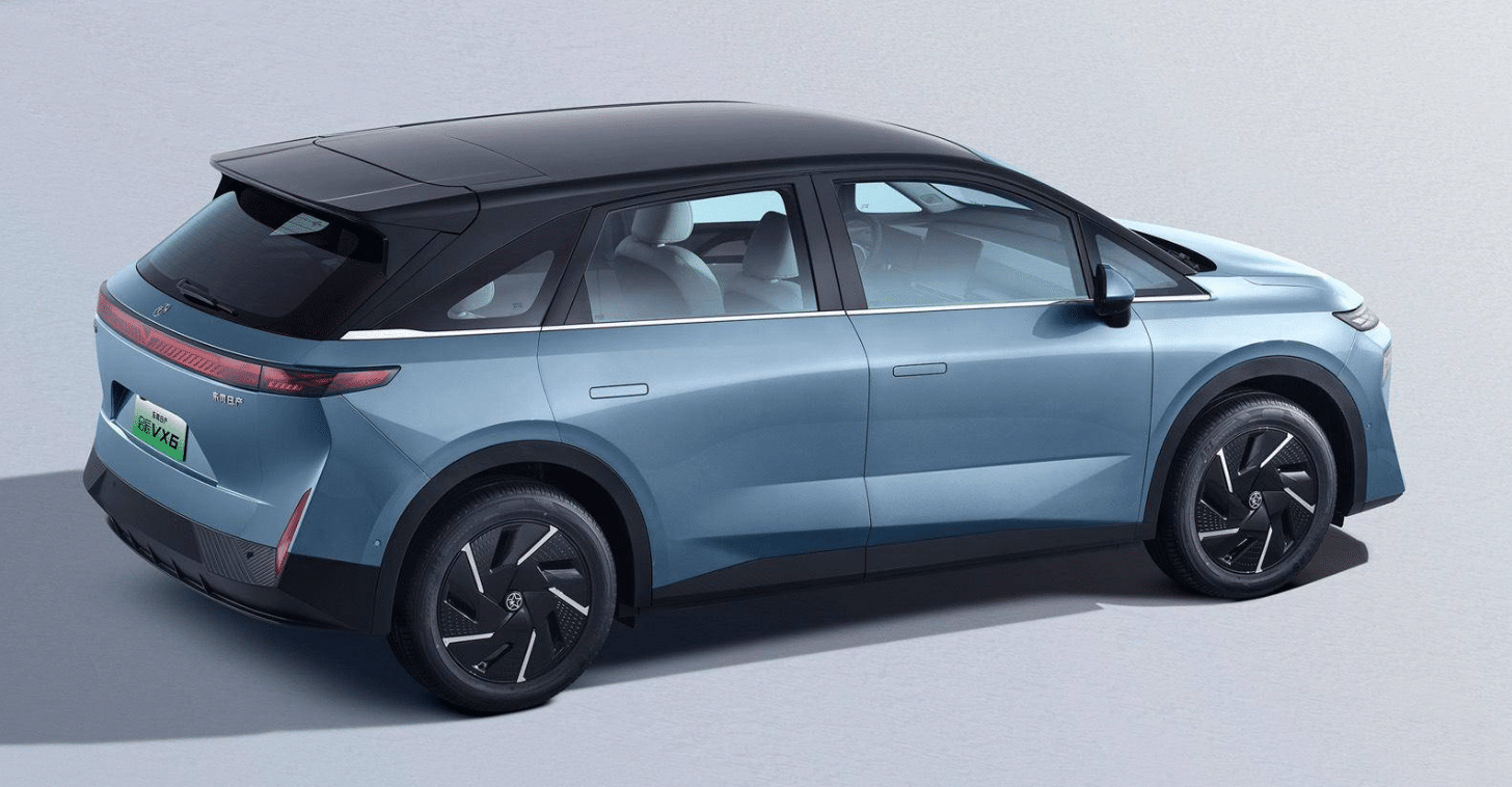 Dongfeng-Nissan Venucia first compact EV SUV pictures released