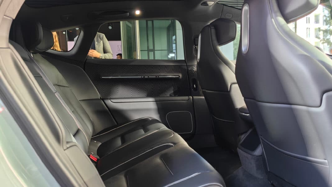 Avatr 12 reveals at the IAA Mobility in Germany with giant screens and ...