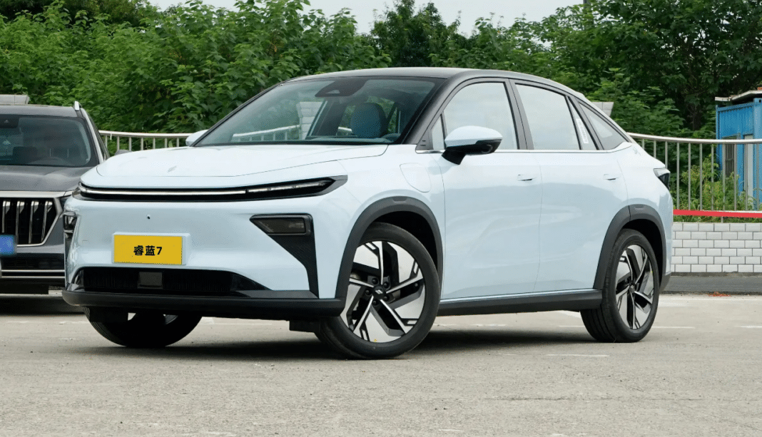 Geely livan 7 EV enters Chinese market