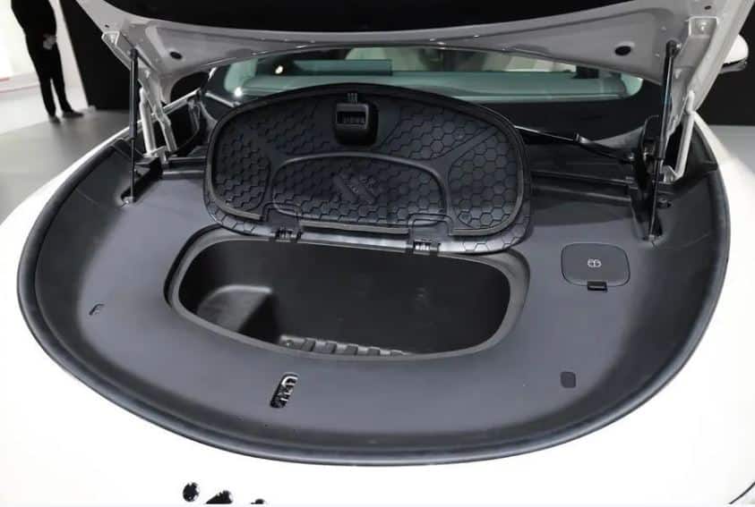 IM LS6 all-electric SUV receives 25000 blind orders