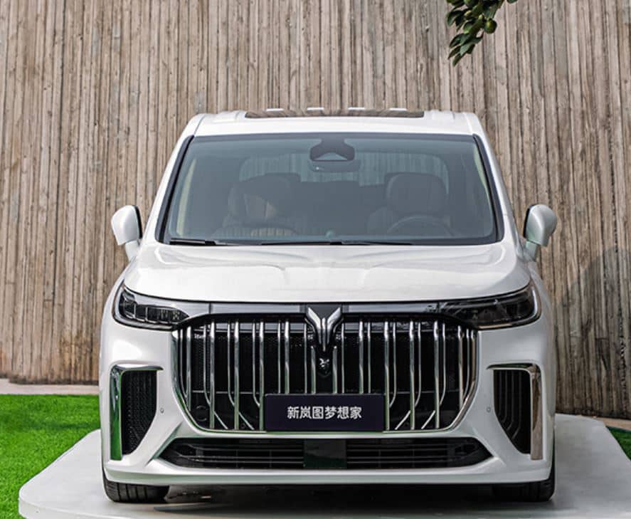 Dongfeng's 2024 Dongfeng Voyah Dreamer MPV launched