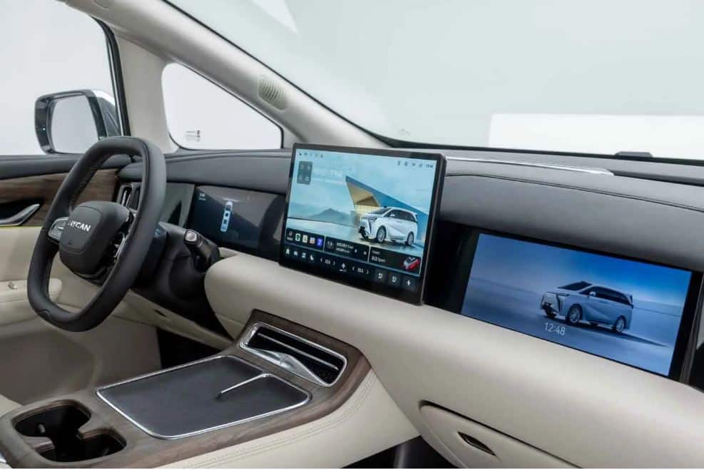 GAC Hycan V09 all-electric MPV launched in China