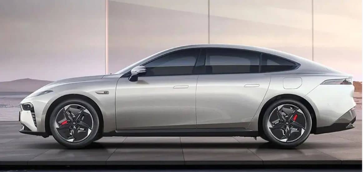 Dongfeng eπ 007 all-electric sedan will unveil on November 6
