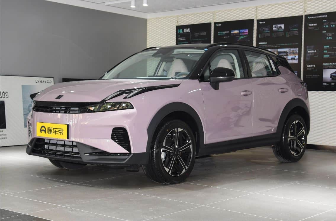 Lynk & Co 06 EM-P SUV starts pre-sale in China
