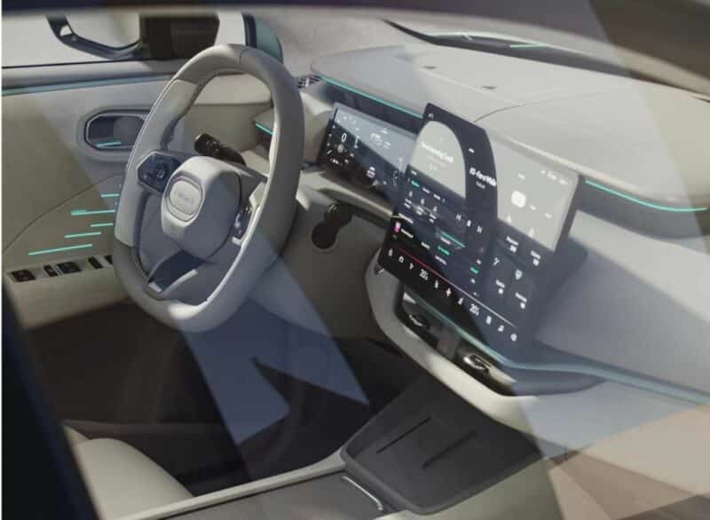 Lynk & Co 06 EM-P SUV rolled off production line