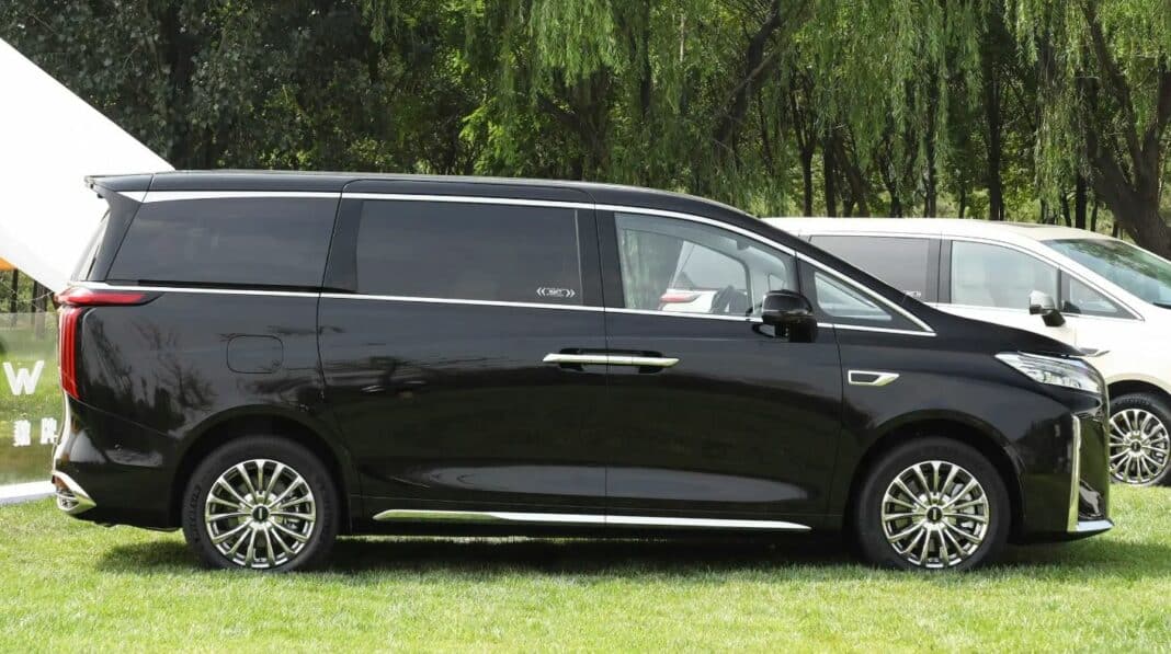 Wey Gaoshan plug-in hybrid MPV will launch on October 18