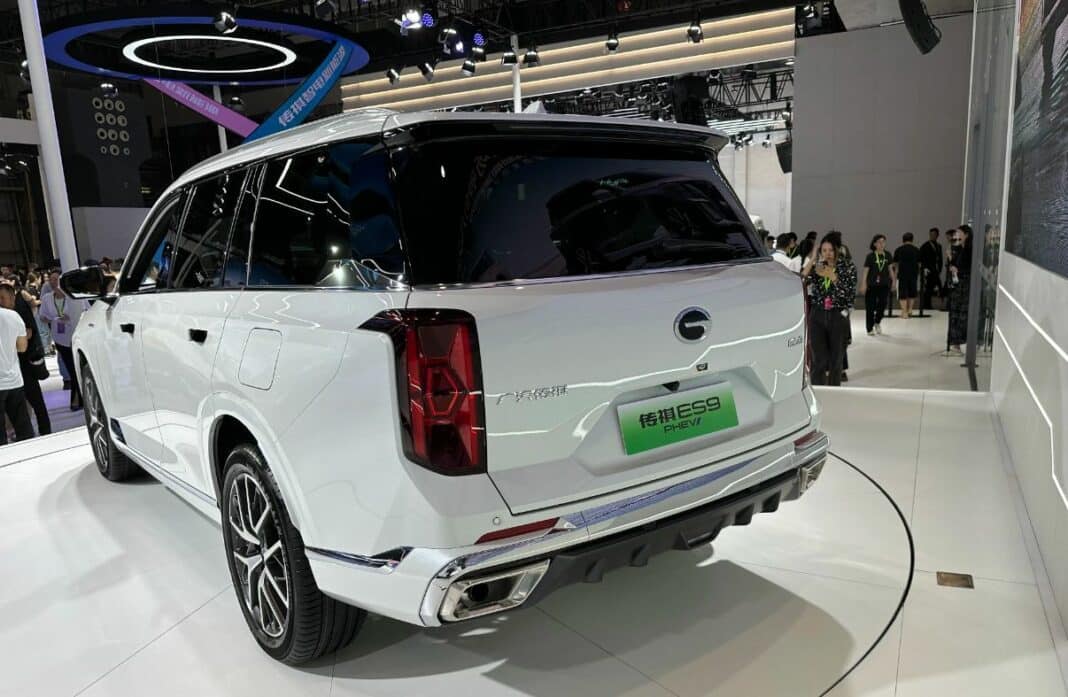 At 5.1 meters long, GAC Trumpchi ES9 PHEV SUV pre-sales starts at 31,400 USD in China