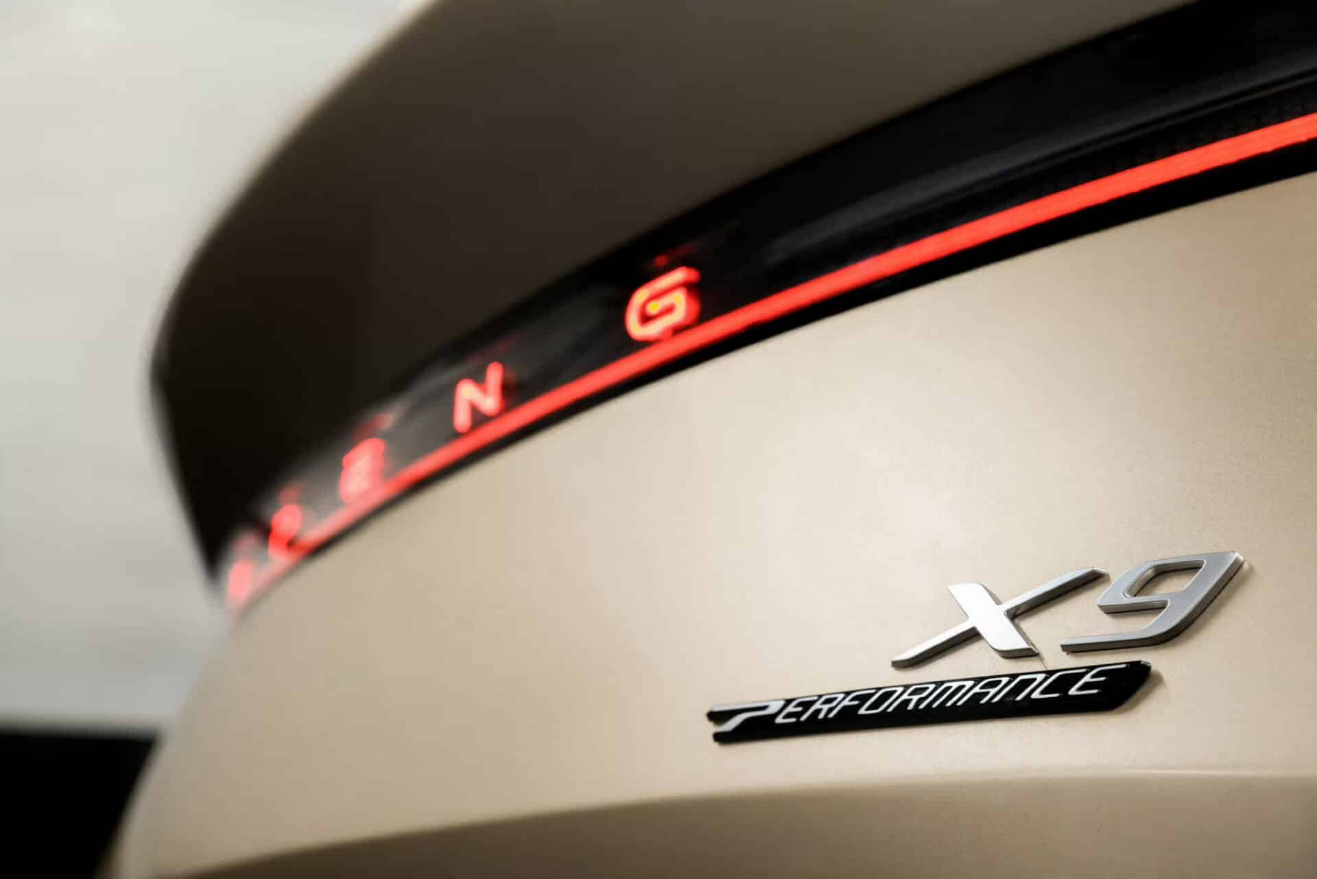 Xpeng X9 flagship MPV debuts in China