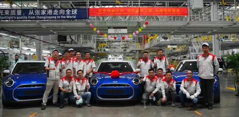 New electric MINI Cooper made in China rolled off assembly line