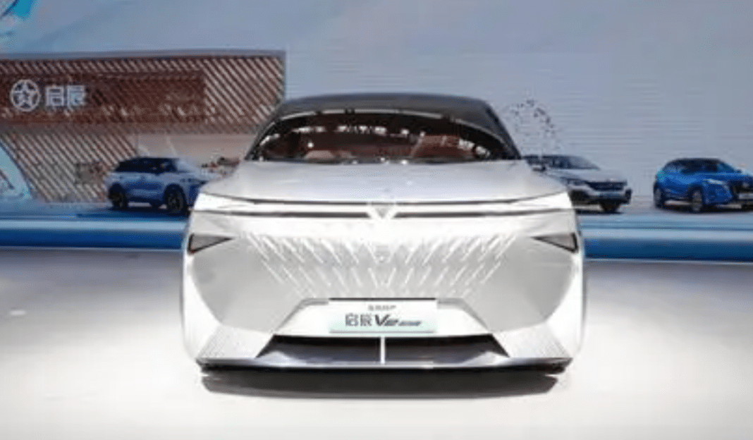 Dongfeng-Nissan Venucia first compact SUV EV debuts October 23