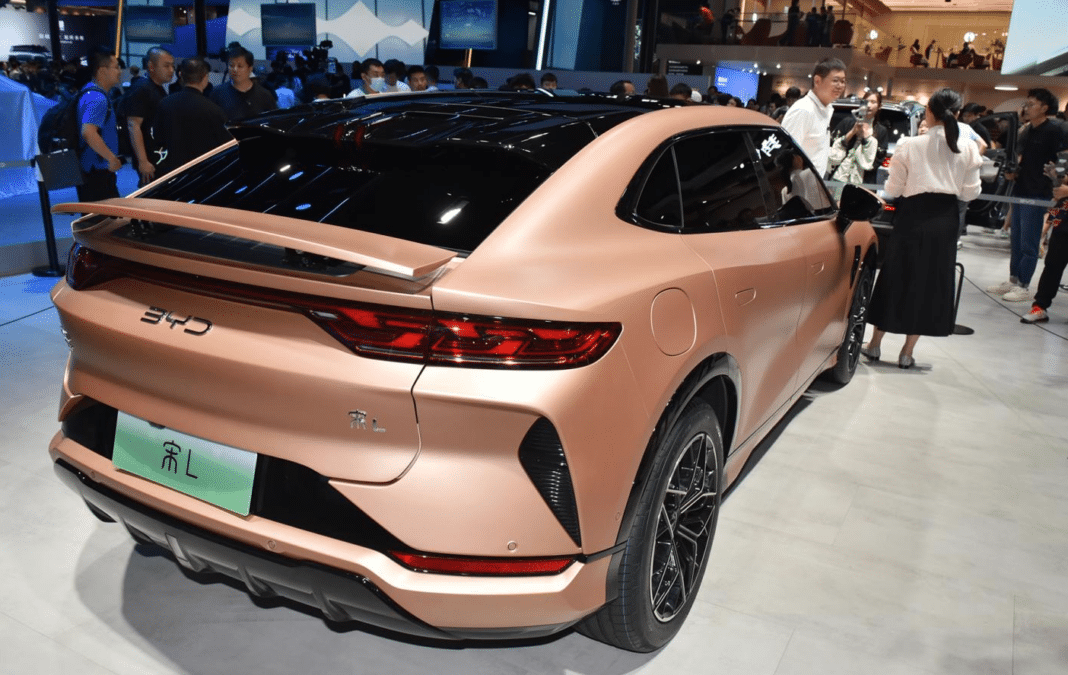 BYD upcoming flagship SUV latest interior images