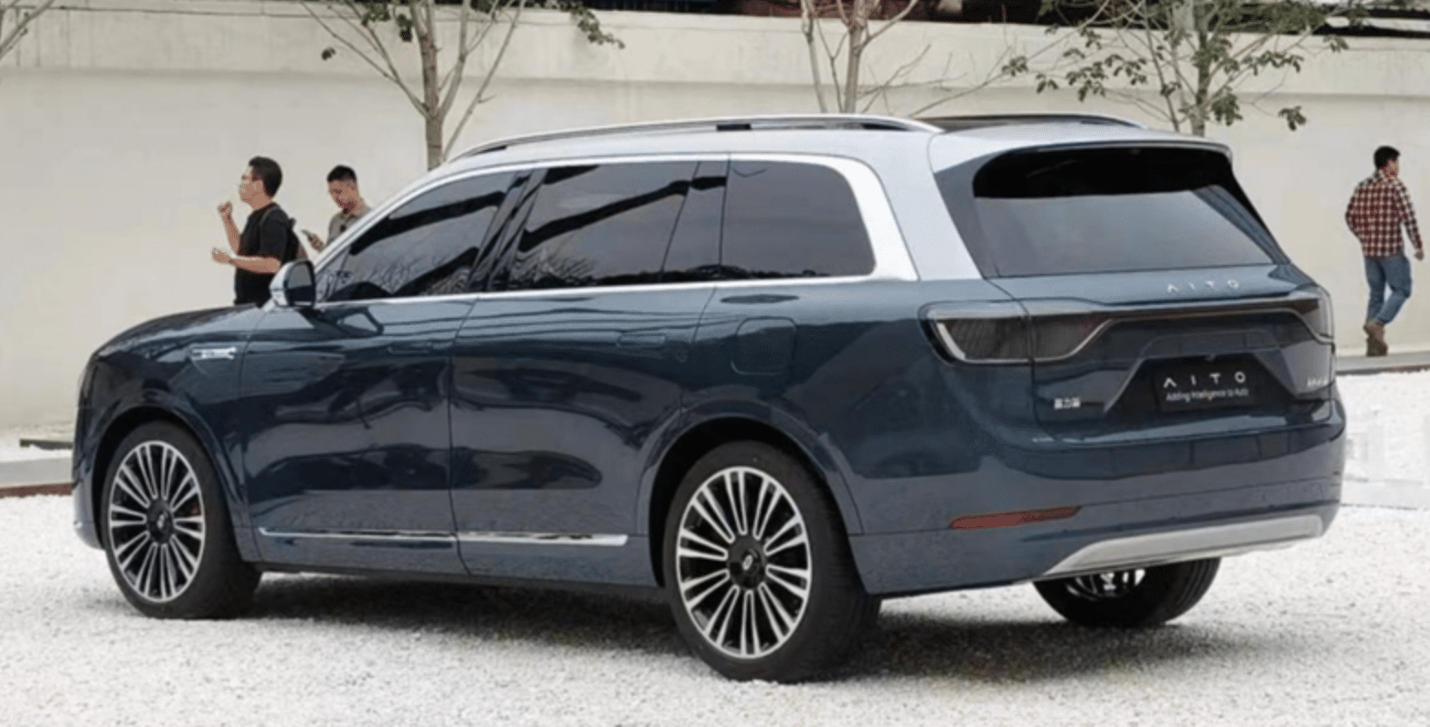 Huawei backed Aito shows M9 range extender version