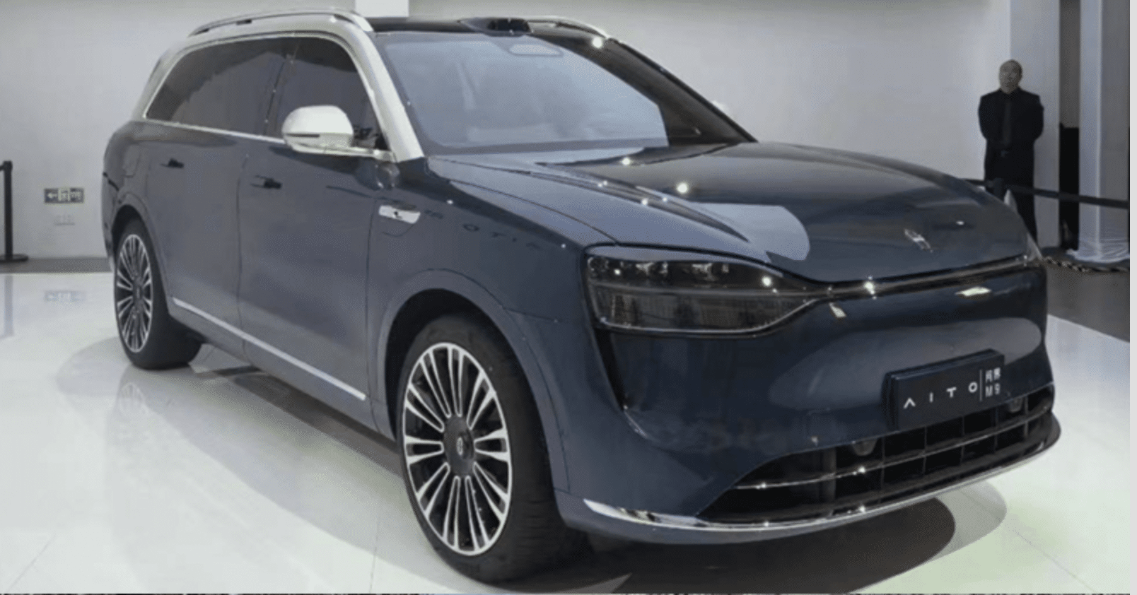 Huawei backed Aito shows M9 range extender version